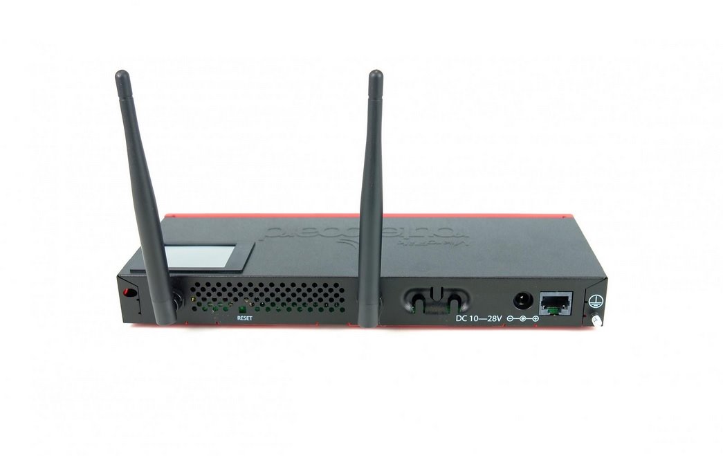 MikroTik RouterBOARD RB4011iGS+5HacQ2HnD-IN, 1733 + 300Mbps, RouterOS ...